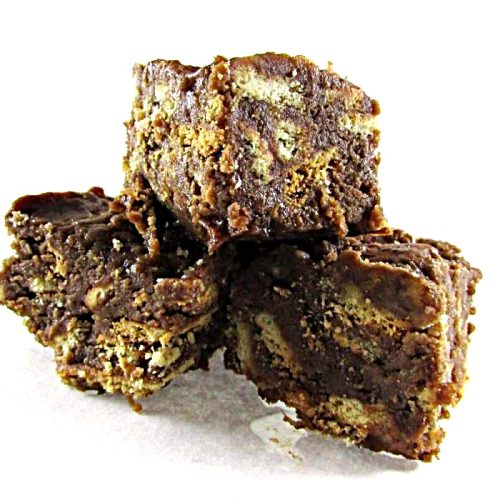 Fudge with Cocoa, Vanilla and Marie Biscuits